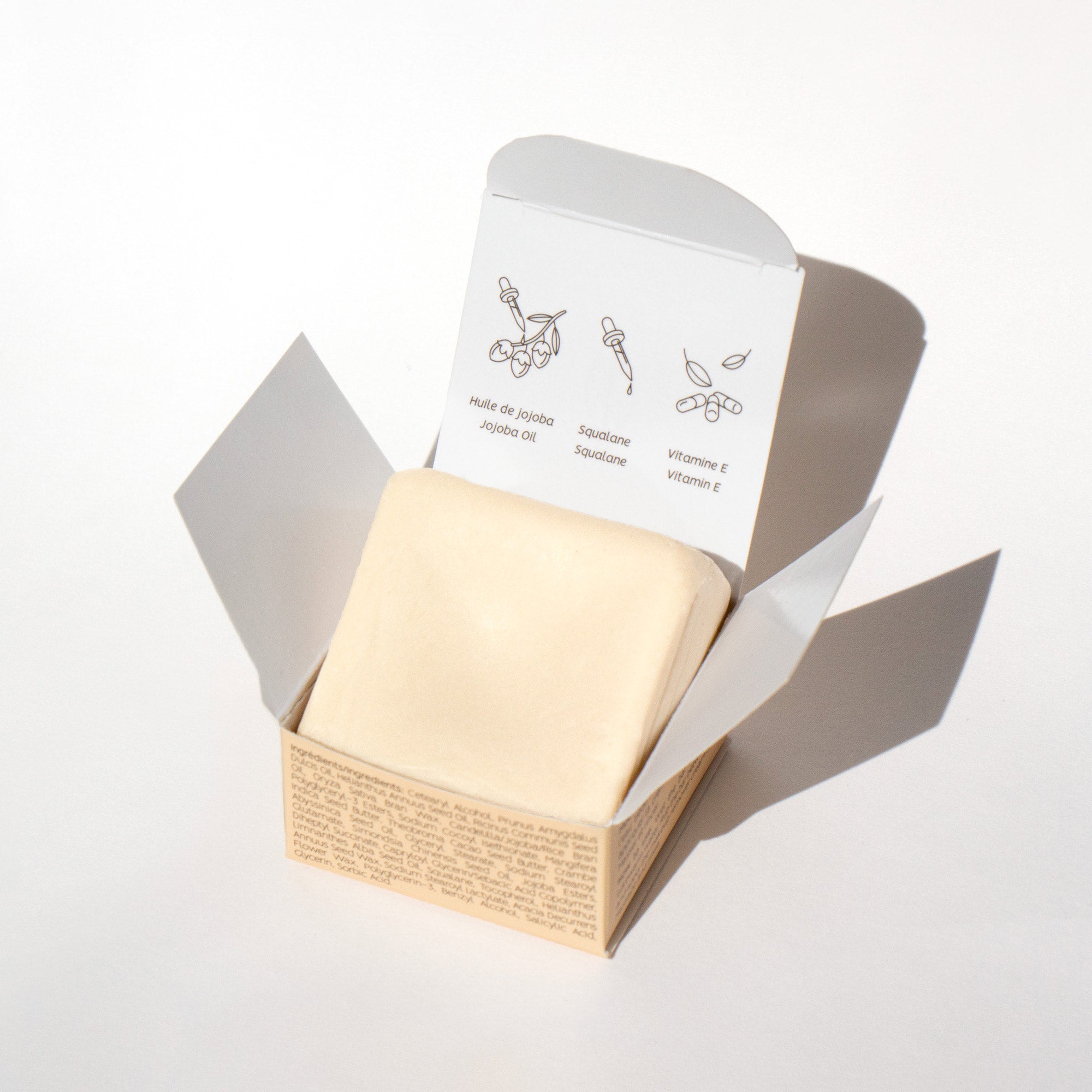 Barre démaquillante avec squalane et vitamine E | BKIND